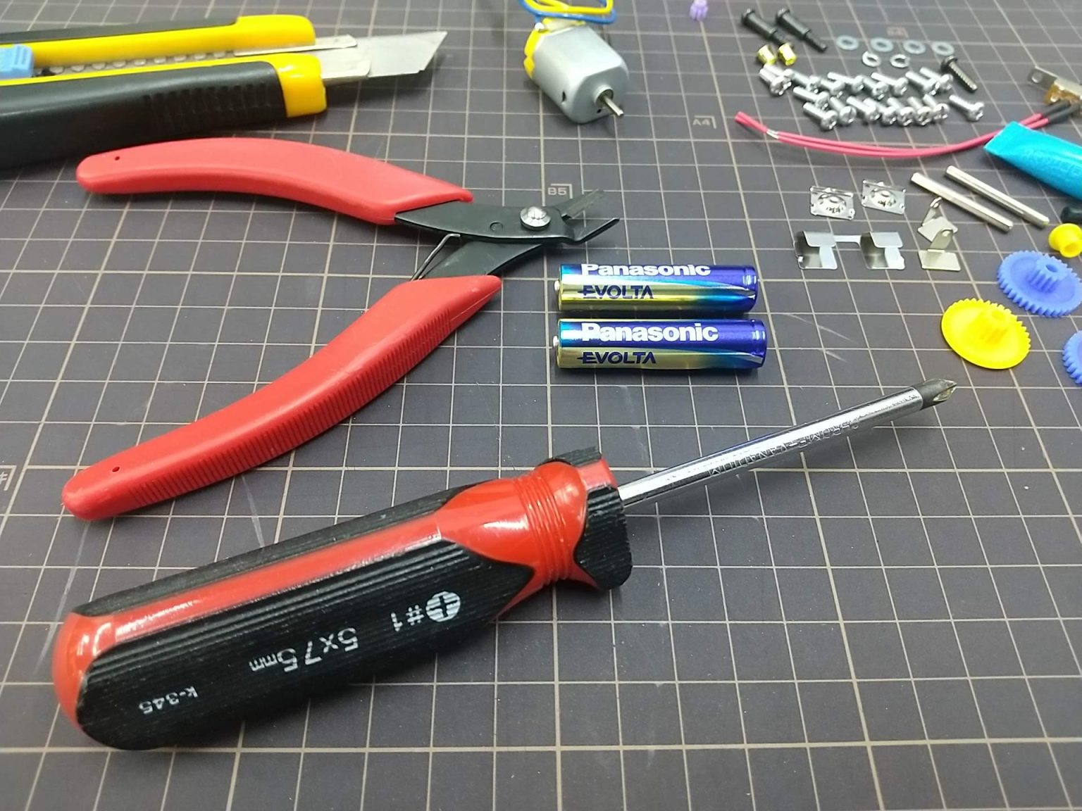 TAMIYA「重心移動歩行ロボット」を作ってみた | Studio-Doit 電子工作教室